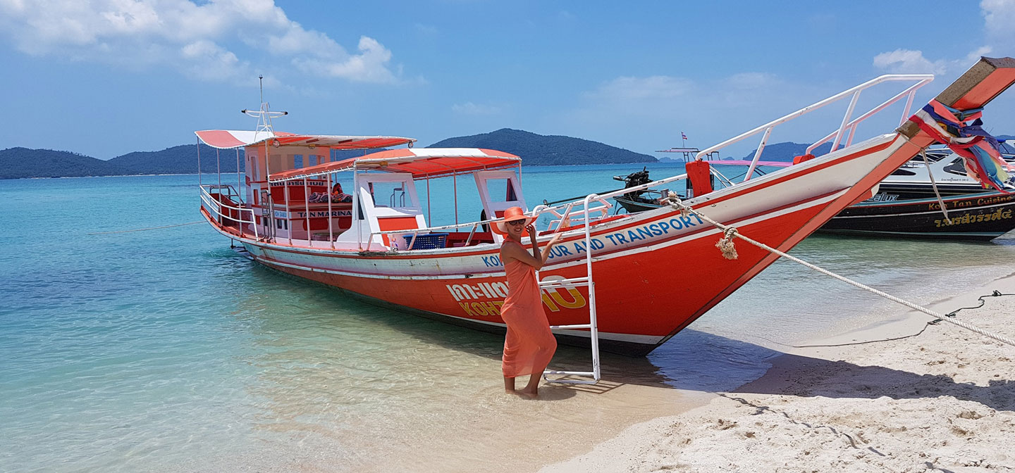 Snorkeling sur les récifs coralliens au sud de Koh Samui